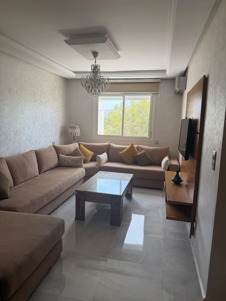 Modern Apartment With Wi-fi, Ac & Free Parking - Tétouan