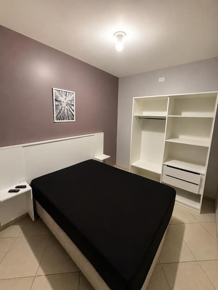 Quarto De Casal Mobiliado. - Araucária