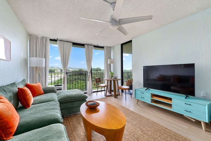 Sunlit Retreat | Views, Full Kitchen, W/d - Mililani, HI