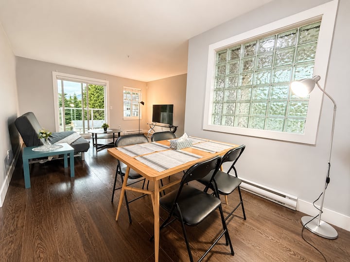 Central Port Coquitlam Cozy Stay 2b1b - Coquitlam