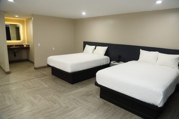 Gardena Terrace Inn Two Bed Family Suite - Carson, CA