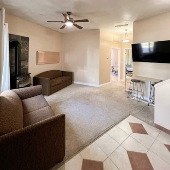 Northern Nest Guest Suite - Grande Prairie
