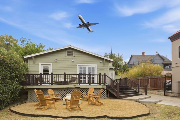 Deck,fire Pit & Airport Views - San Diego, CA