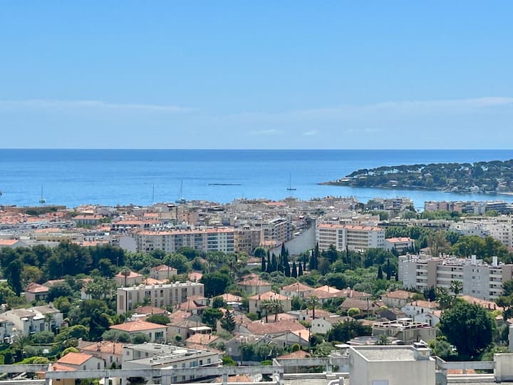 Roi Soleil-piscine-tennis - Biot