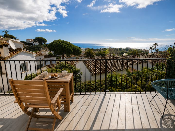 Adosado Con Encanto Con Vistas Panorámicas Al Mar - Benalmádena