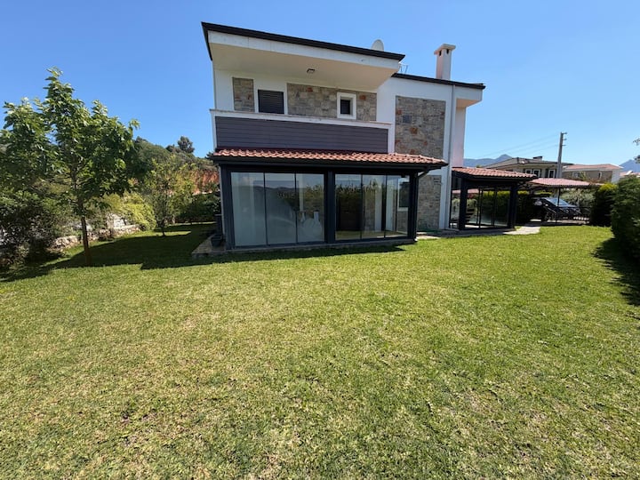 Eski Datça Bölgesinde , Bahçeli Villa - Datça