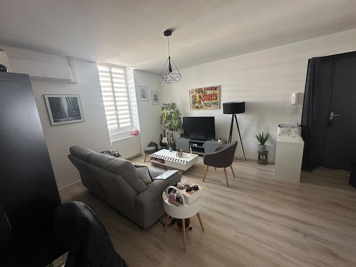 Appartement Avec Terrasse En Cœur De Ville D'alès - Anduze