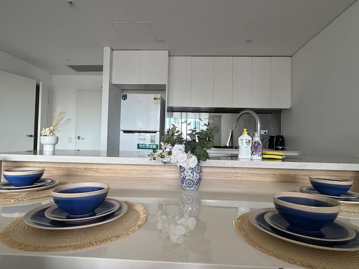 Luxury Waterfront Apt| Balcony Views&ferry Access - Ryde