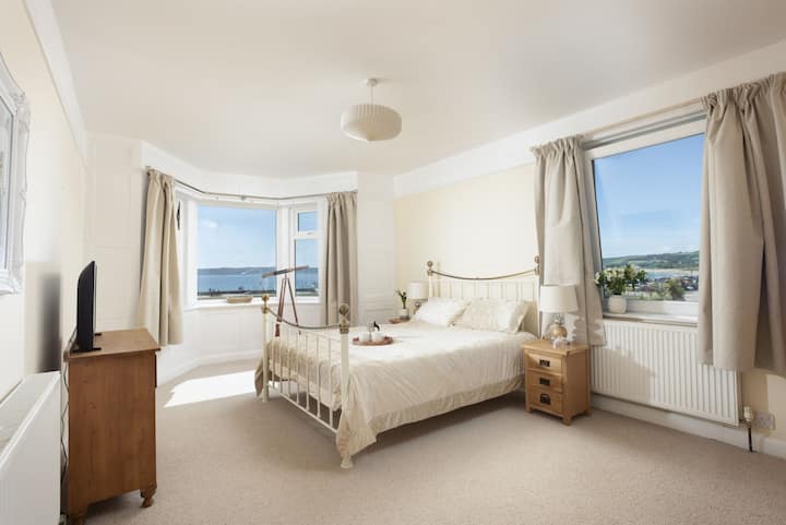 Folneth - Dog Friendly, Garden, Beachfront - Mousehole