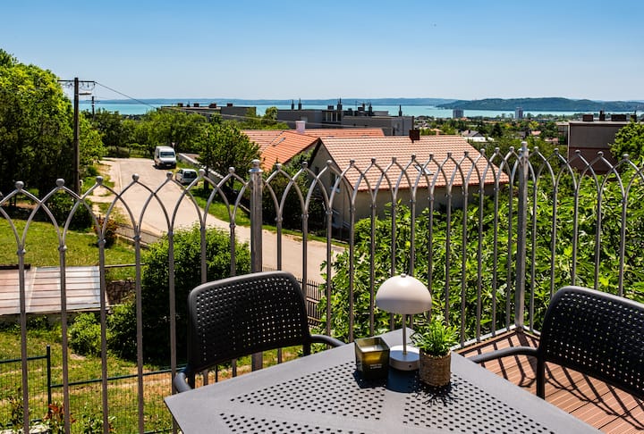 Luna Apartman 3. Panorámás Erkéllyel - Tihany