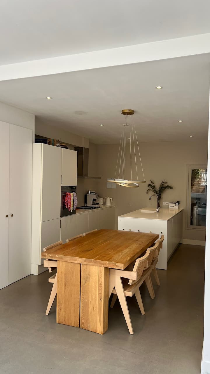 Renovated Luxury Apartment - Amsterdam
