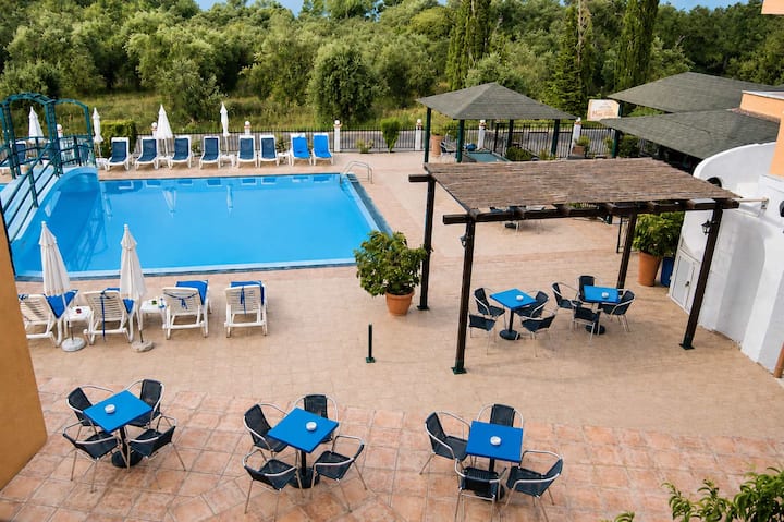 Nikos Villas - Blissful Stay For Up To 55 Ppl! - Kavos