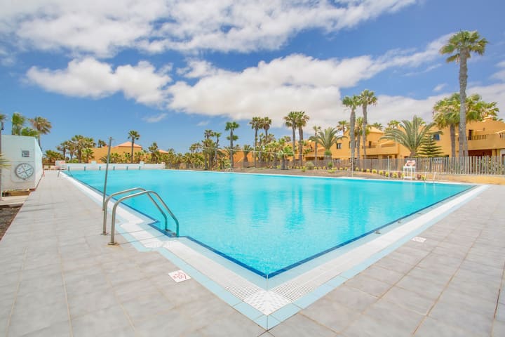 B-rent Casa Angela Pool View - Corralejo