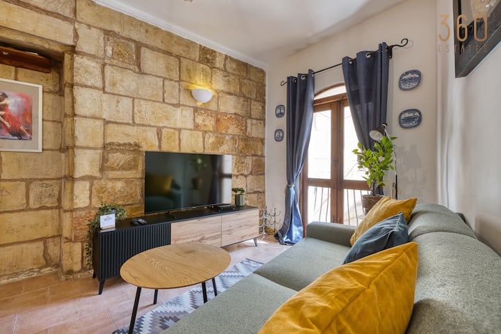 St. Julian's 1br Home W/ Fast Wi-fi & Comfy Bed - Valletta