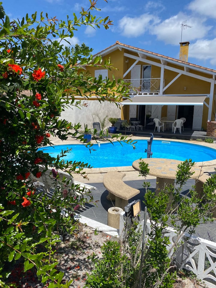 Villa Titoune 
Maison 6 Personnes Avec Piscine - Audenge