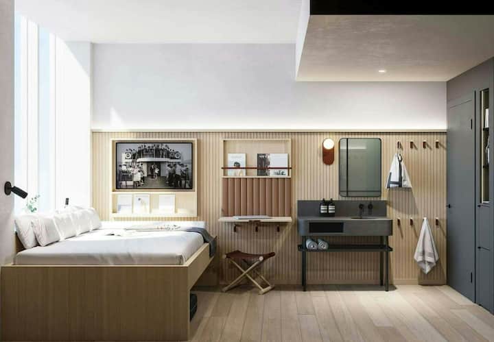 Queen Accessible Room - Brooklyn, NY