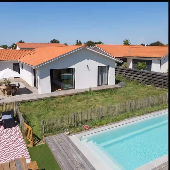 Maison Familiale Avec Piscine - Parentis-en-Born