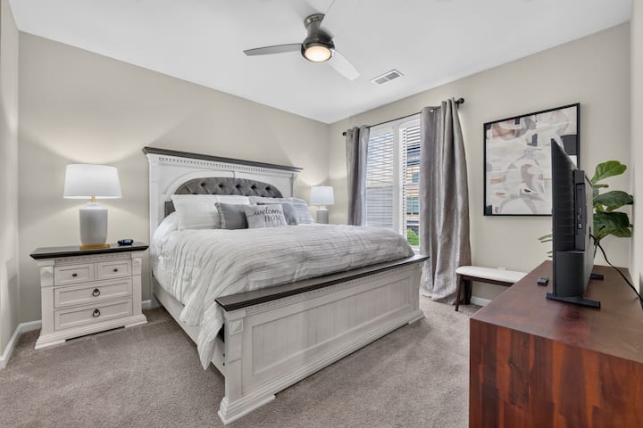 King Bed 1br Charlotte Nc Haven Near Hospitals - Charlotte, NC