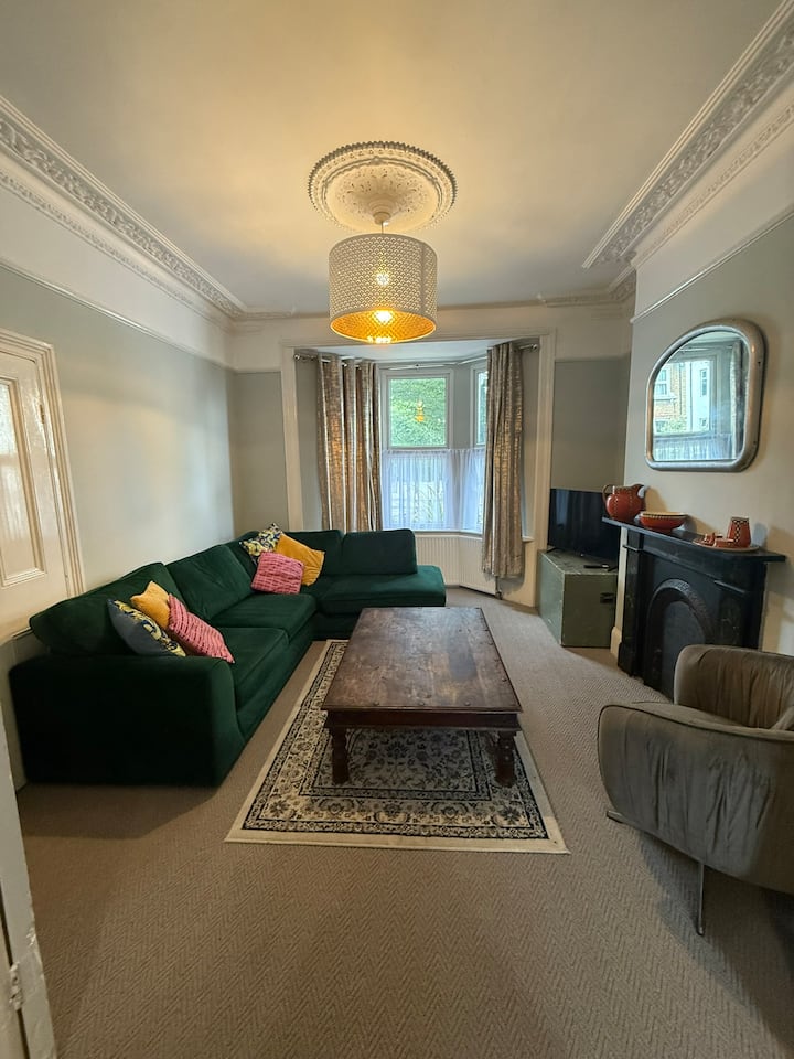 Chic Victorian Home In Forest Gate - Woolwich