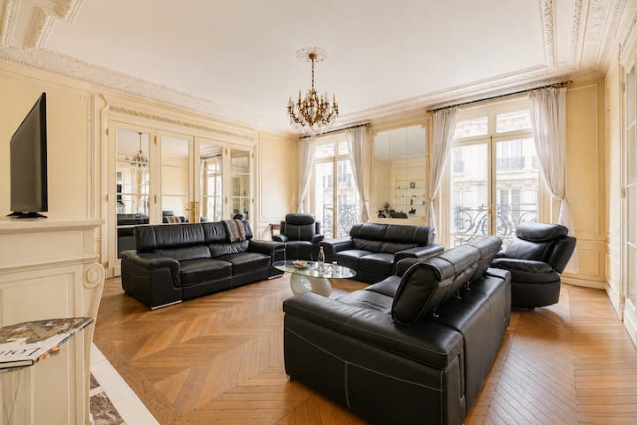 Superbe 300m² Pour 10 Guests Près Champs-élysé - Paris