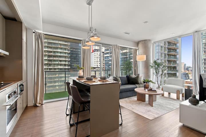 Stylish Downtown Corner Condo + 1 Free Parking - Toronto