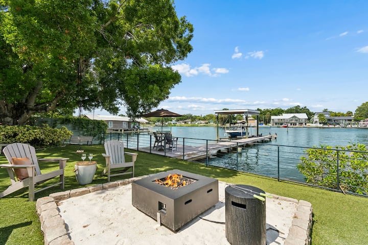 Riverview Sanctuary-hot Tub, Tree-house, Fishing - Tampa, FL