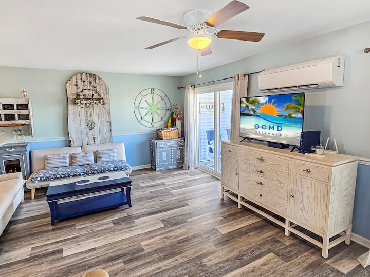 Oceanblock 2 Bedroom Condo S23 - Ocean City