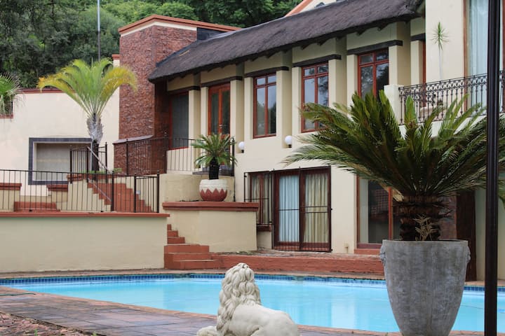 The Phd Lifestyle Apartments - Pretoria