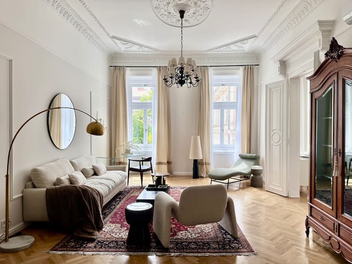 Luxury Parisian-style Apartment In Prime Location. - Budapest