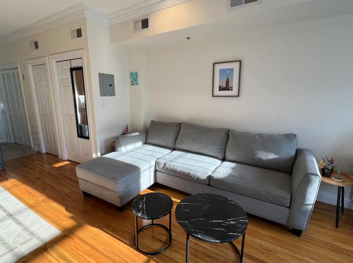 Huge Sunny Studio Near Manhattan - Hoboken, NJ