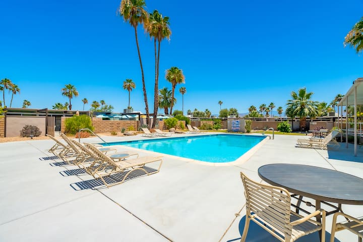 20% Off 30+ Stay! Great 4 Families W/pool, Patio - Palm Springs, CA