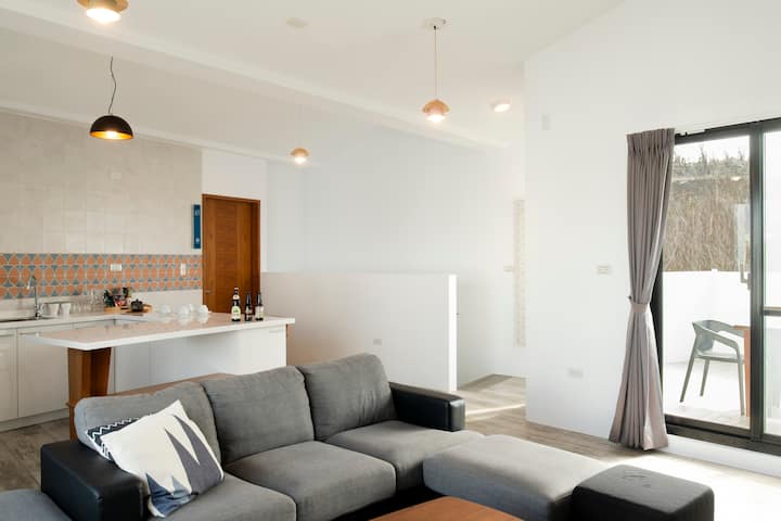 Villa B｜三臥室獨棟別墅
獨立出入口＋完整的室內空間，最適合家庭、三代同遊與團體一起慢下來。 - Penghu County