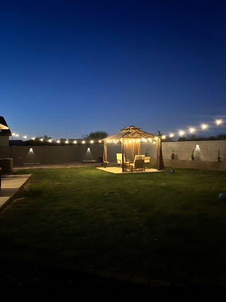 New Pet-friendly 3bd/2ba | Near I-10 40 Min To Phx - Casa Grande