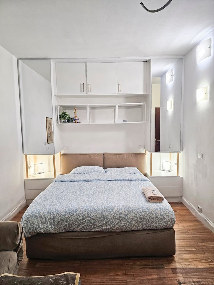Studio Room With Kitchen, Shower & Private Bath - Cologno Monzese