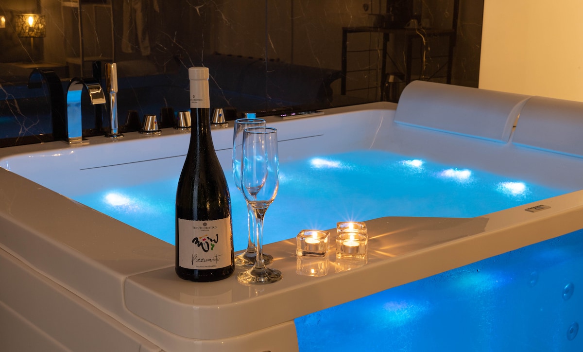 Tiresia Suites & Spa - Catullo - Apartments for Rent in Metropolitan ...