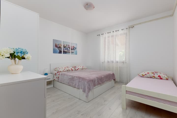 Apartment Karmen - Funtana