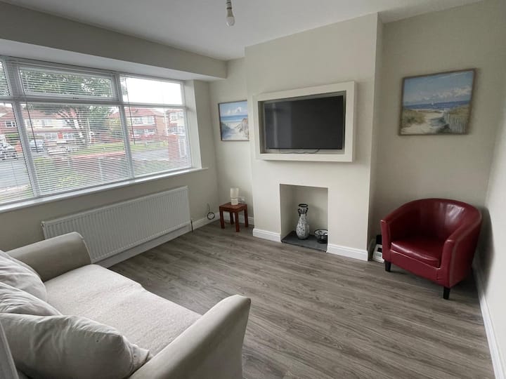Cosy Beach House - Southport