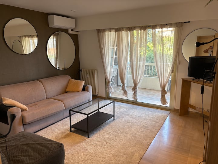 Grand Studio De 36 M2 à La Mer Valensol - Cagnes-sur-Mer