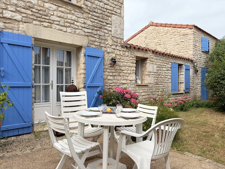 Maison En Pierres, Plein Centre, Plage à 2 Min - Saint-Vincent-sur-Jard