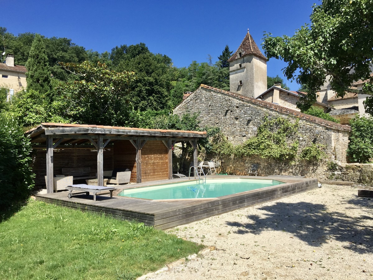 Villa du Clocher – Confort, alberca y encanto del - Casas en renta en ...
