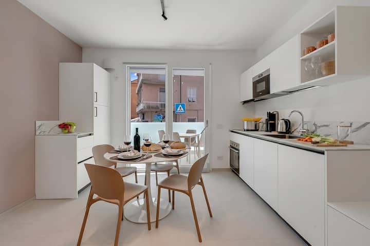 Nua Boutique Apartaments 12 Towncentre - Finale Ligure