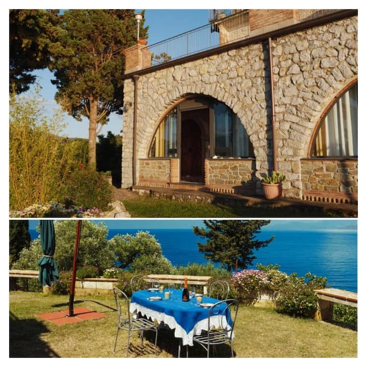 Villa In Fortezza Del '600 A Picco Sul Mare - Palinuro