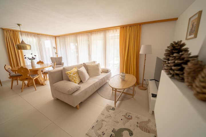 Familienoase In Laax | Kinder, Wandern & Hunde - Safiental
