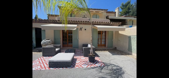 Chambres Dhôtes Dans Un Bas De Villa - Bormes-les-Mimosas