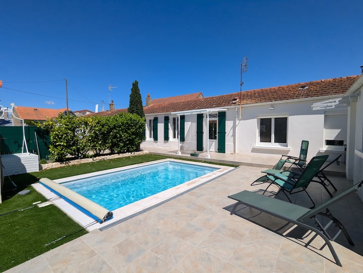 Maison Rénovée Avec Piscine & Jardin Clos - Marennes