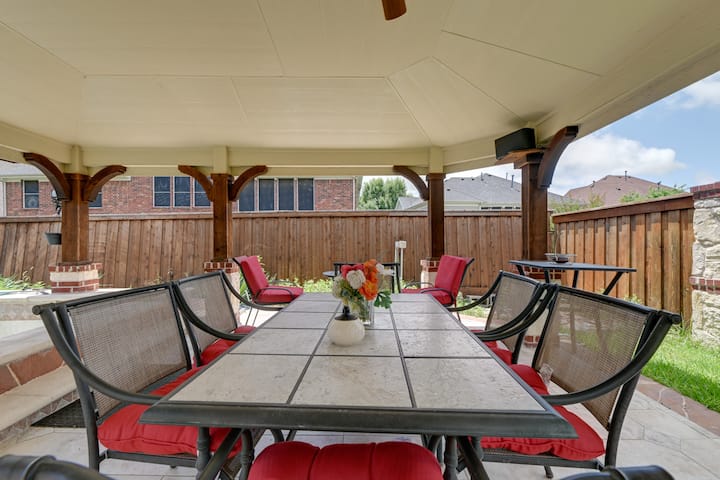Grand Prairie Hub Near Lake & Med Center! - Mansfield, TX