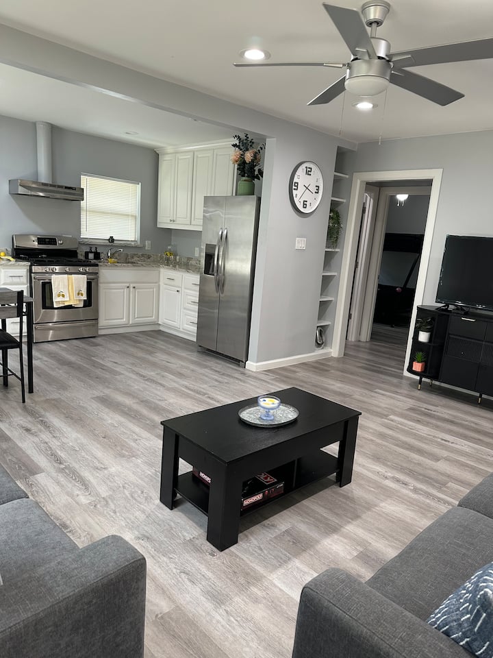 Cozy 2br Home Near Some Of Dallas Top Attractions. - Highland Hills - Dallas