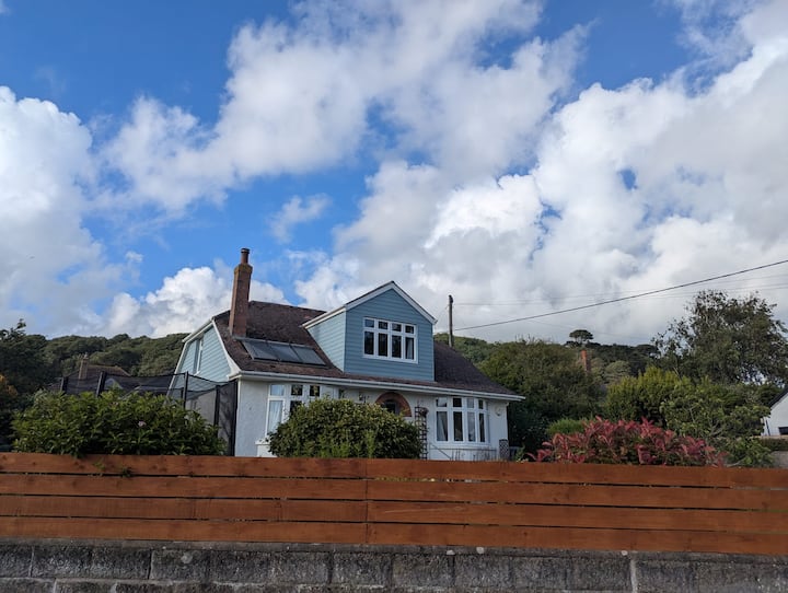Spacious, Family Friendly House - Appledore