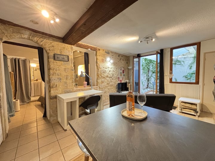 Evasion Urbaine : Charmant T1 Bis
"Coté Cour" - Narbonne