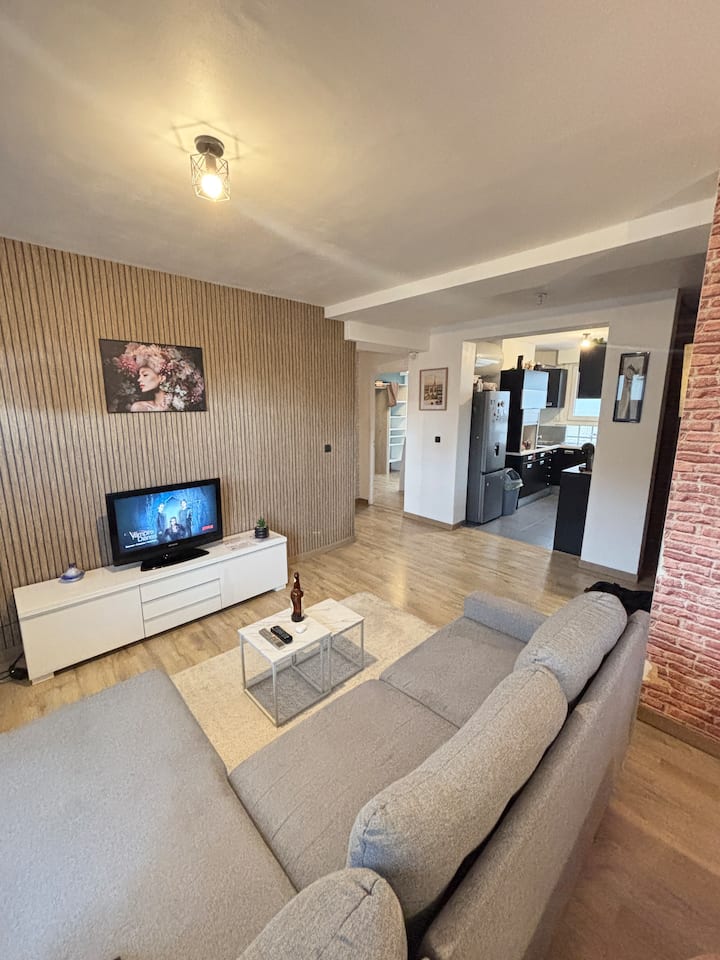 Dunkerque Centre~wi-fi~netflix~parking Privé - Bergues